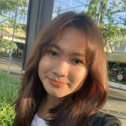 What to Talk About on a First Date: 14 First Date Conversation Starters